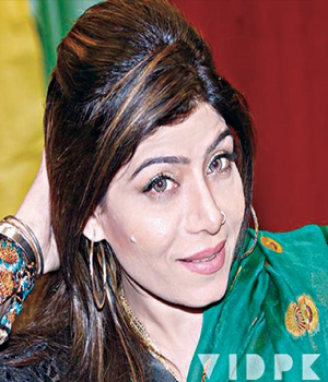 Urdu Singer Shabnam Majeed Biography, News, Photos, Videos | NETTV4U