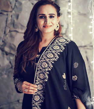 Urdu Tv Actress Hina Sheikh Biography, News, Photos, Videos | NETTV4U