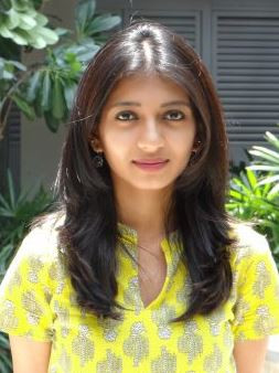 Kollywood Playback Singer Jananie Sv Biography, News, Photos, Videos ...
