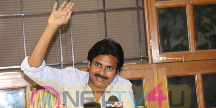 Actor Pawan Kalyan Press Meet Latest Stills | 166624 | Galleries & HD ...