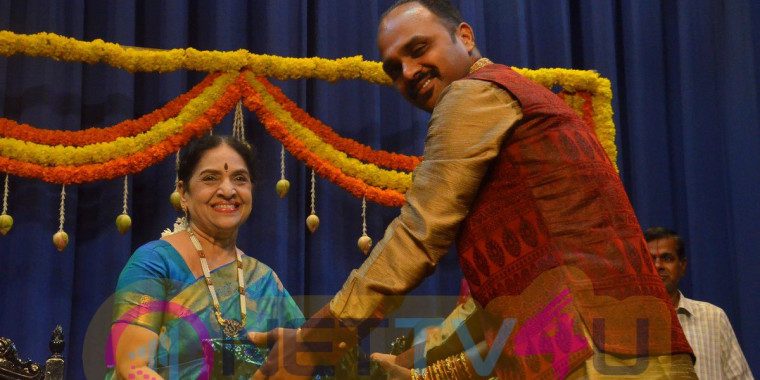 Bharathanatya Award Of Thrinethra Gowri Shankar Beautiful Images | 336916 | Movie Press Meet ...