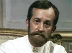 Hollywood Movie Actor Charles Kay Biography, News, Photos, Videos | NETTV4U