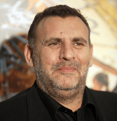 Hollywood Producer Graham King Biography, News, Photos, Videos | NETTV4U